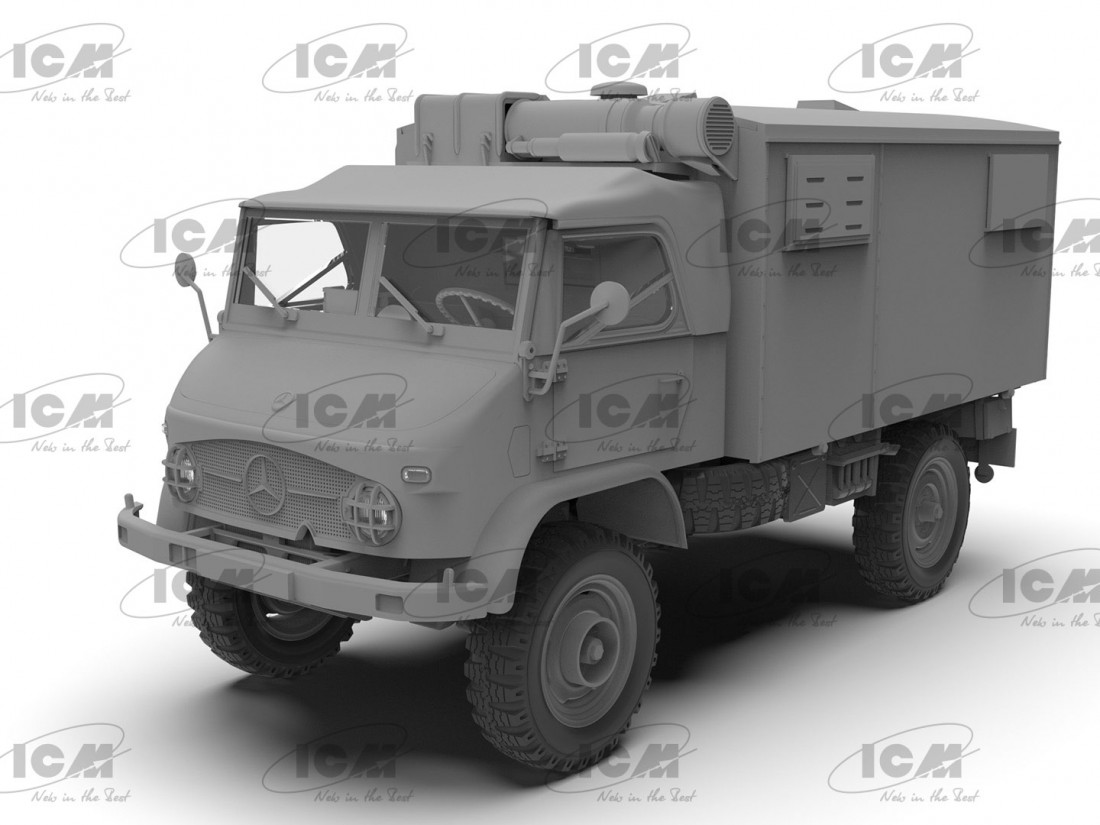 ICM 1:35 Unimog S404 w/ Box Body 35136