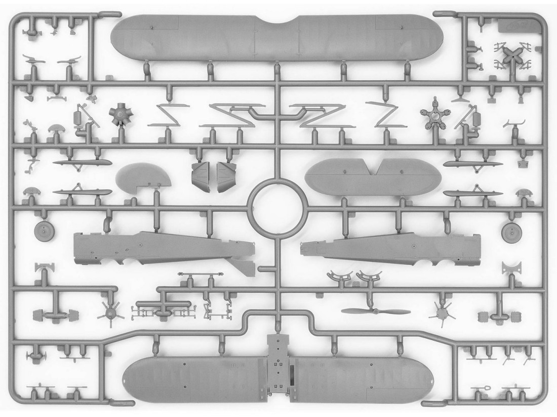 ICM 1:72 Biplanes of the 1930s and 1940s (3-in-1) 72210